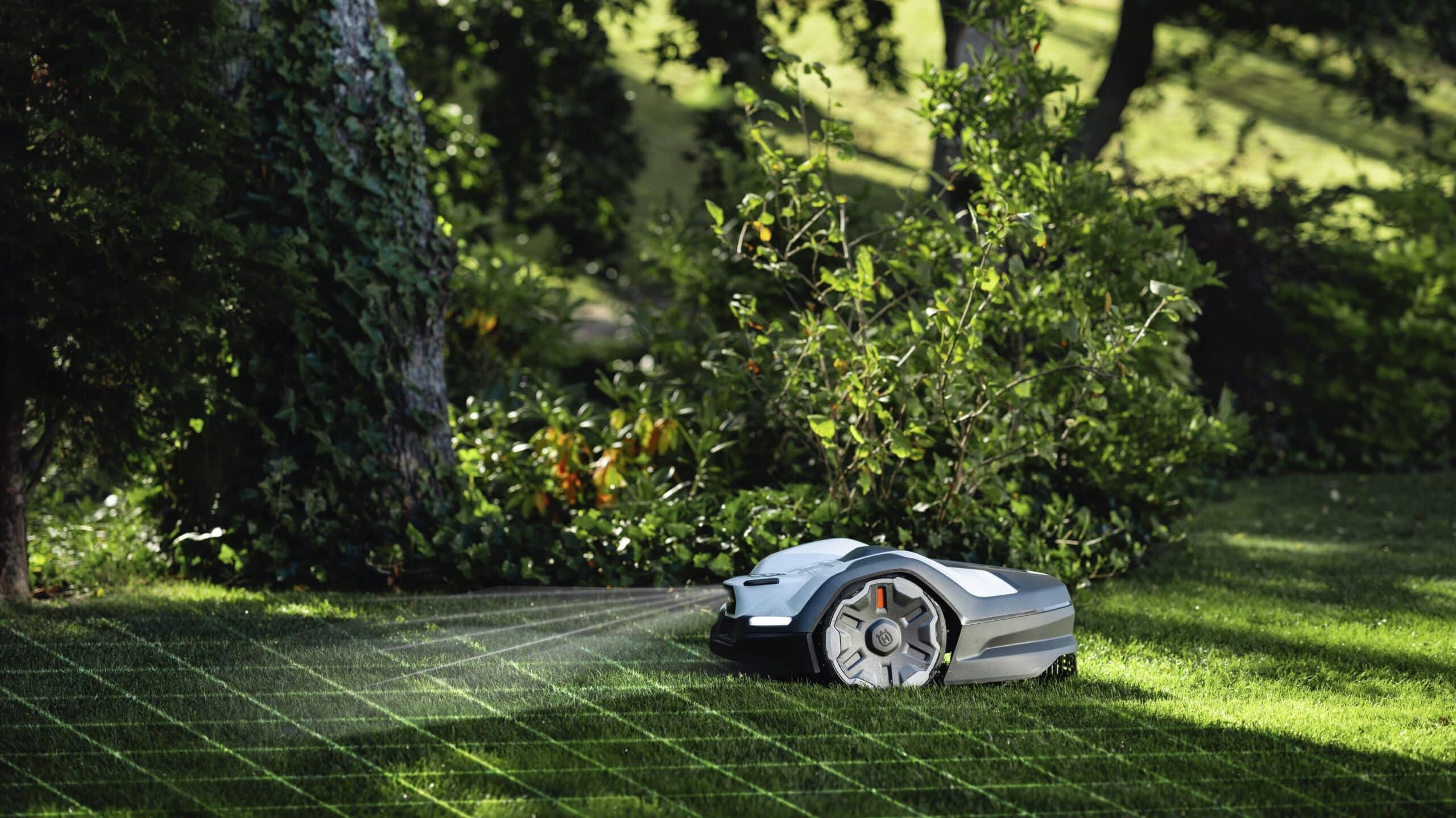 HUSQVARNA AUTOMOWER 405VE NERA: AI-Powered Lawn Care